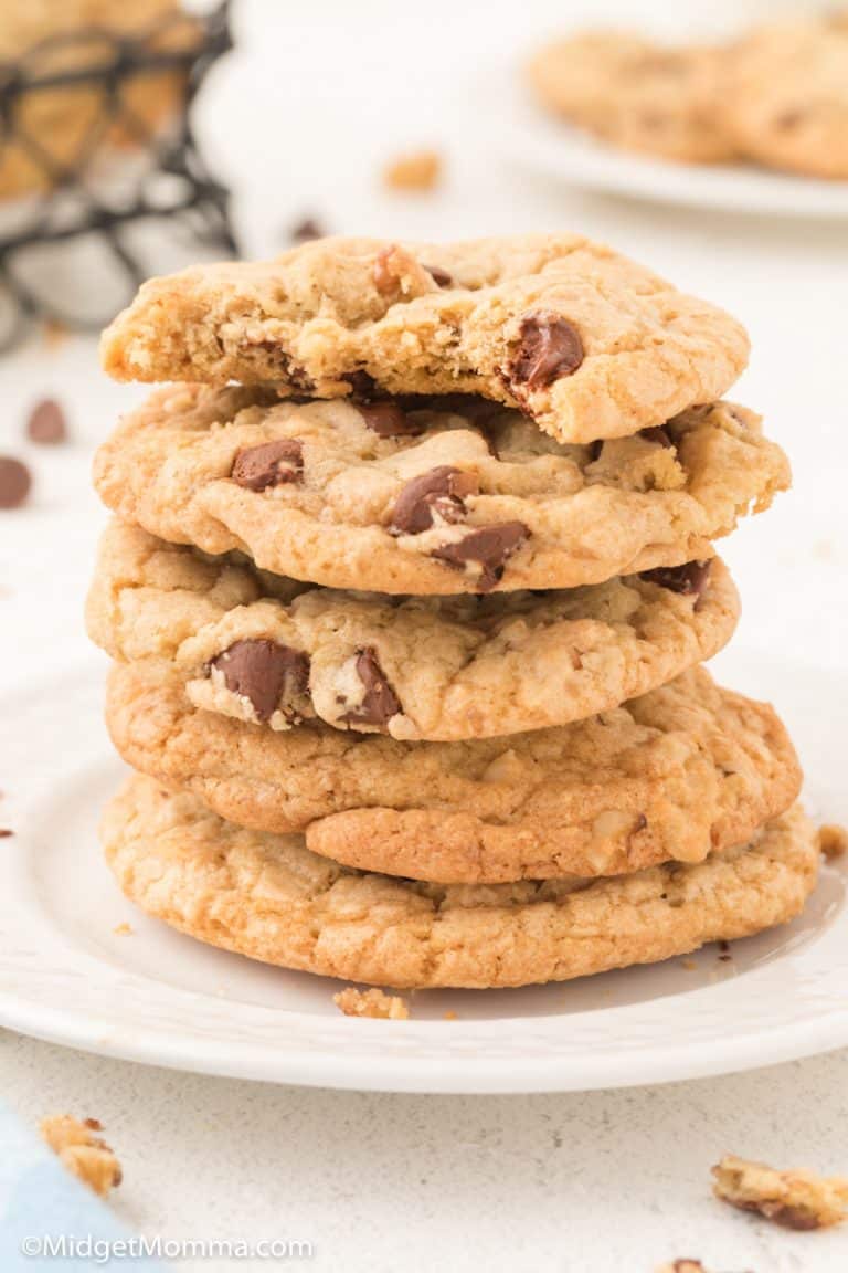 Chewy Walnut Chocolate Chip Cookies Recipes • Midgetmomma