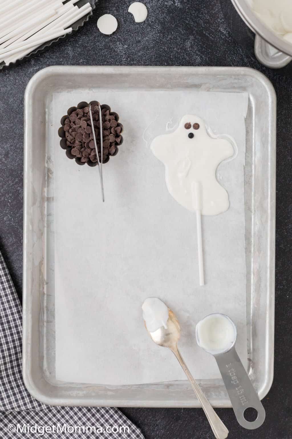 White Chocolate Ghost Pops