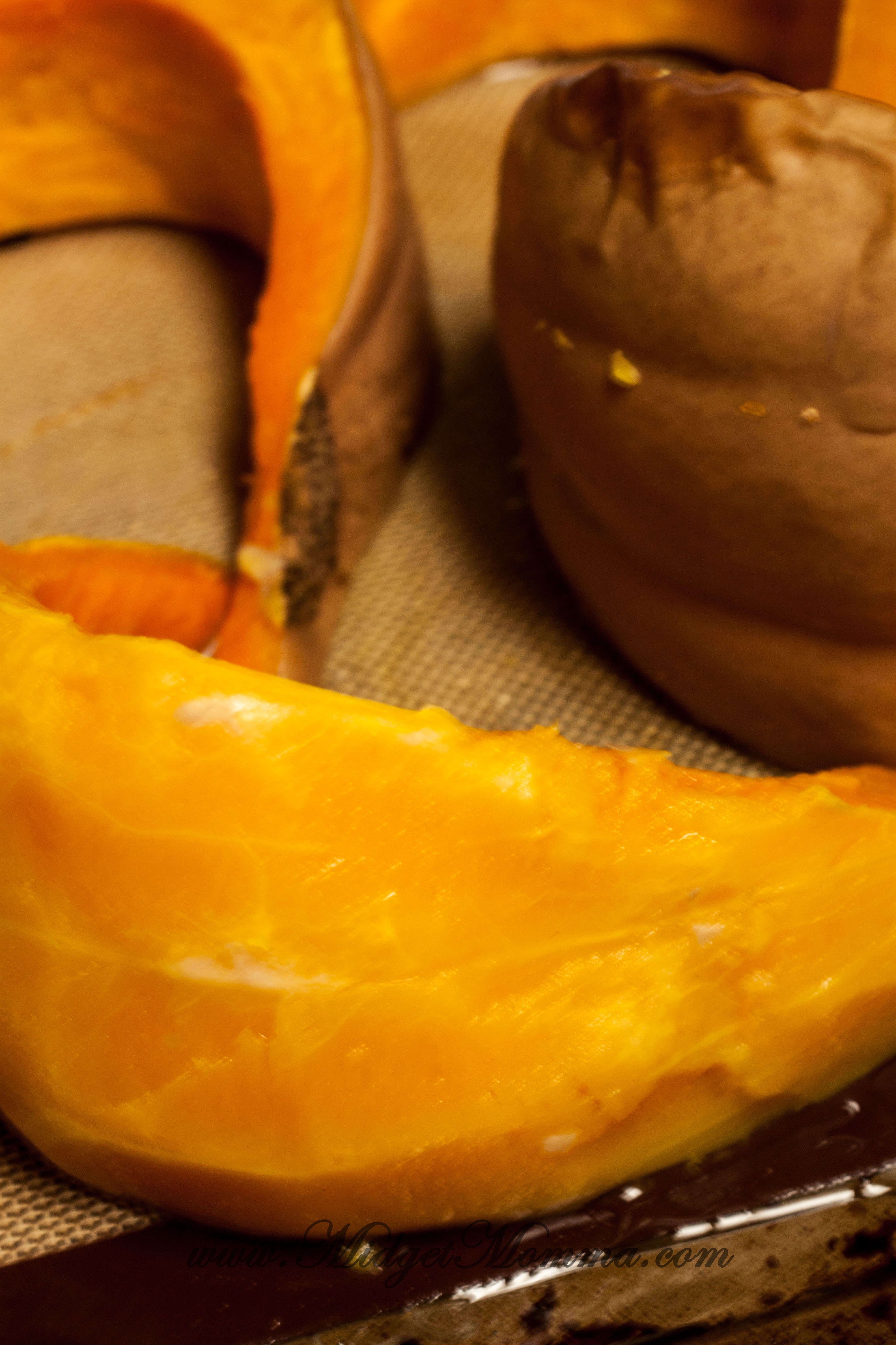 Homemade Pumpkin Puree homemade-pumpkin-puree