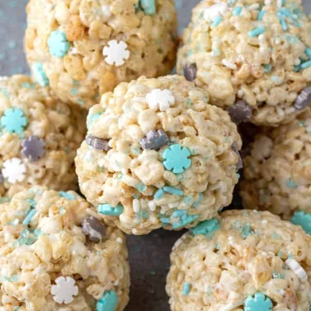 Frozen Themed Rice Krispie Snowballs (Easy Rice Krispie Balls Recipe)