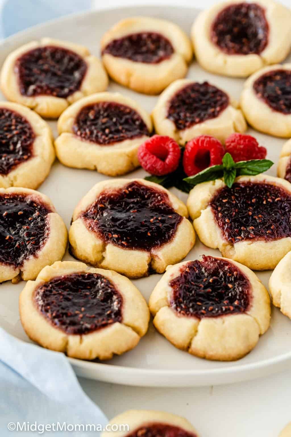 Raspberry Thumbprint Cookies homemade christmas cookie