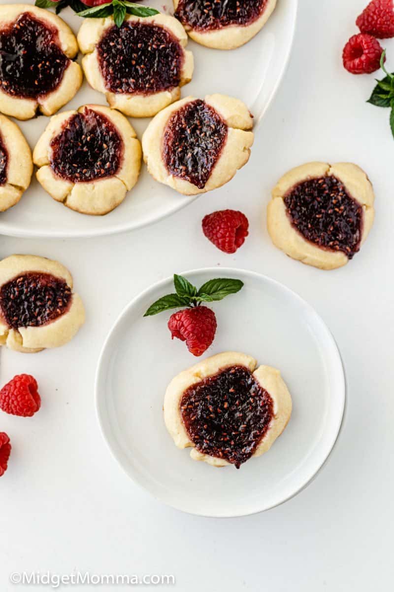 Raspberry Thumbprint Cookies homemade christmas cookie