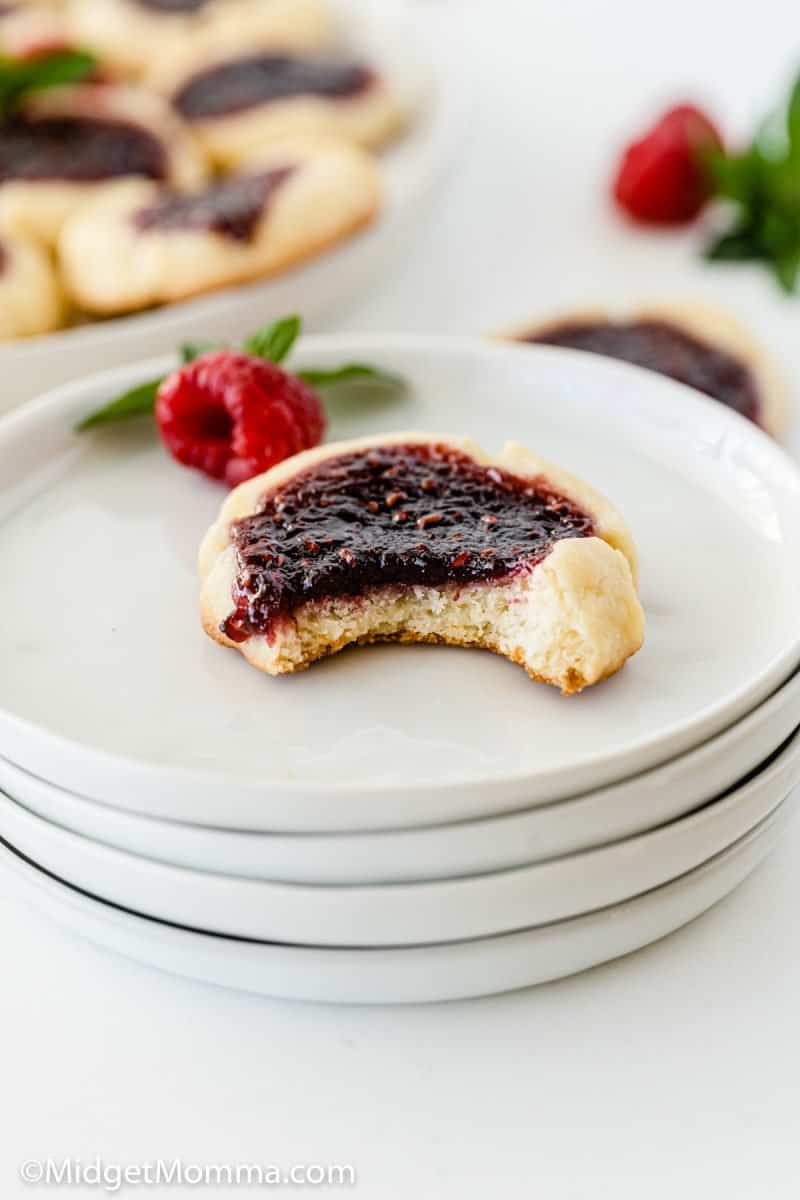 Raspberry Thumbprint Cookies homemade christmas cookie