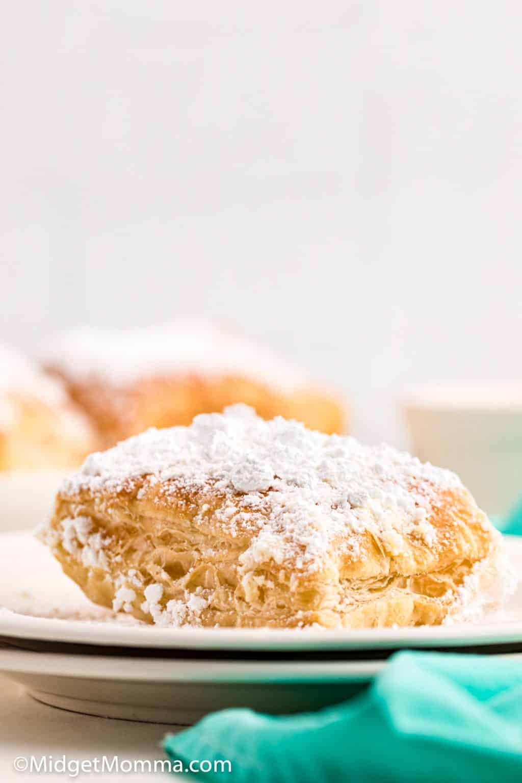 Easy New Orleans-Style Beignets Recipe • MidgetMomma