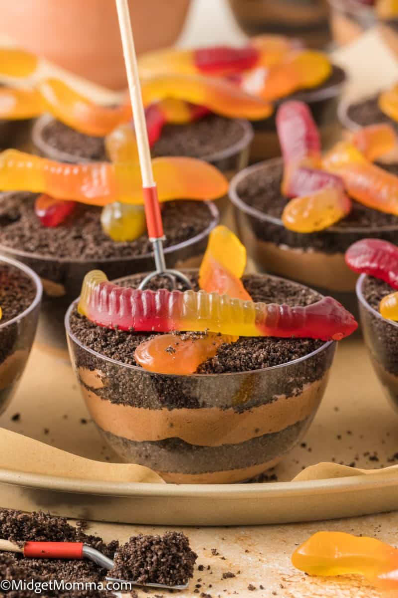 Oreo Cookie Dirt Cups Pudding Parfaits Recipe • MidgetMomma