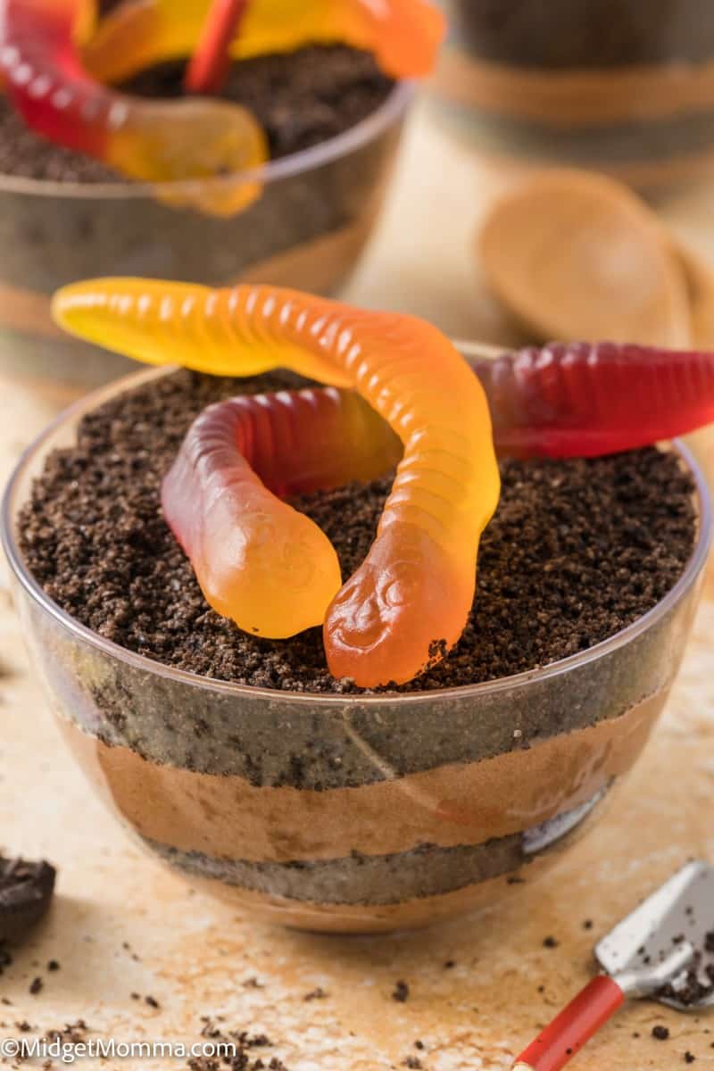 Oreo Cookie Dirt Cups Pudding Parfaits Recipe • MidgetMomma