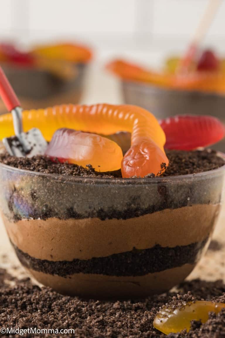 Oreo Cookie Dirt Cups Pudding Parfaits Recipe • MidgetMomma