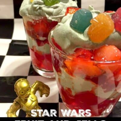 Star Wars Lightsaber Pretzel Sticks • MidgetMomma