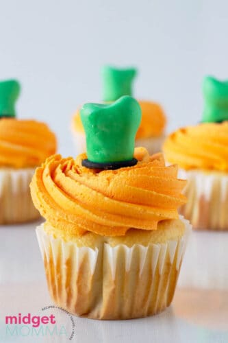Goofy's Hat Cupcakes • MidgetMomma