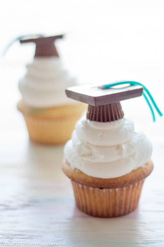 Easy Graduation Cap Cupcakes • MidgetMomma