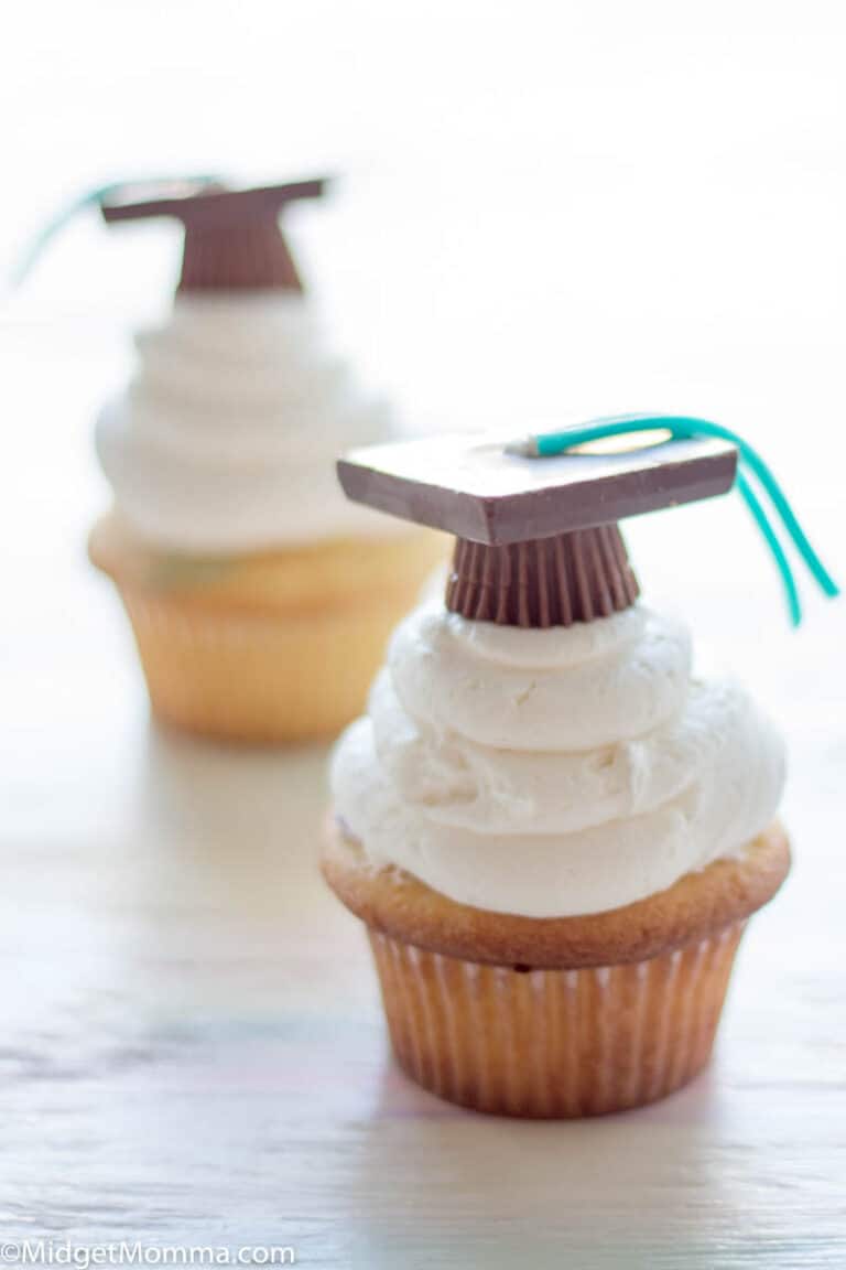 Easy Graduation Cap Cupcakes • MidgetMomma