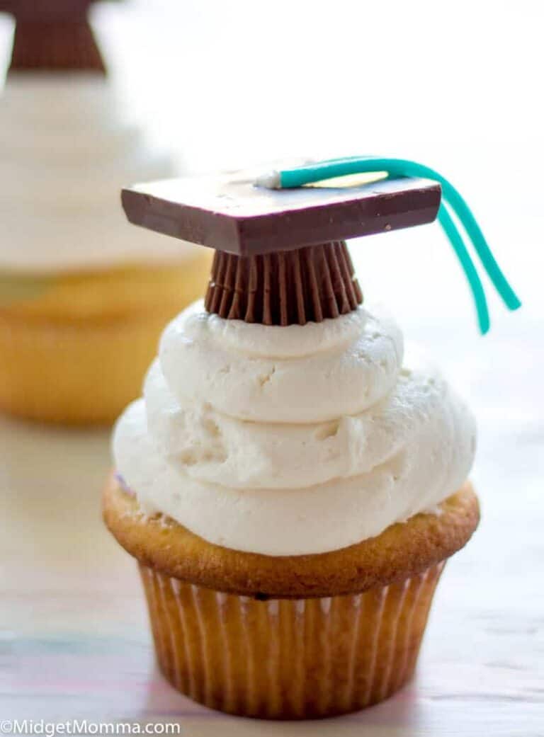Easy Graduation Cap Cupcakes • MidgetMomma