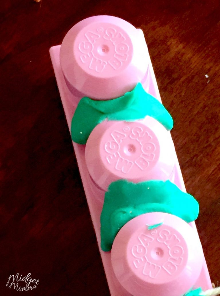 Teaching Kids to Floss Teeth Playdough Activity • MidgetMomma