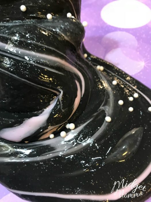 How to Make Black Galaxy Swirl Slime • MidgetMomma
