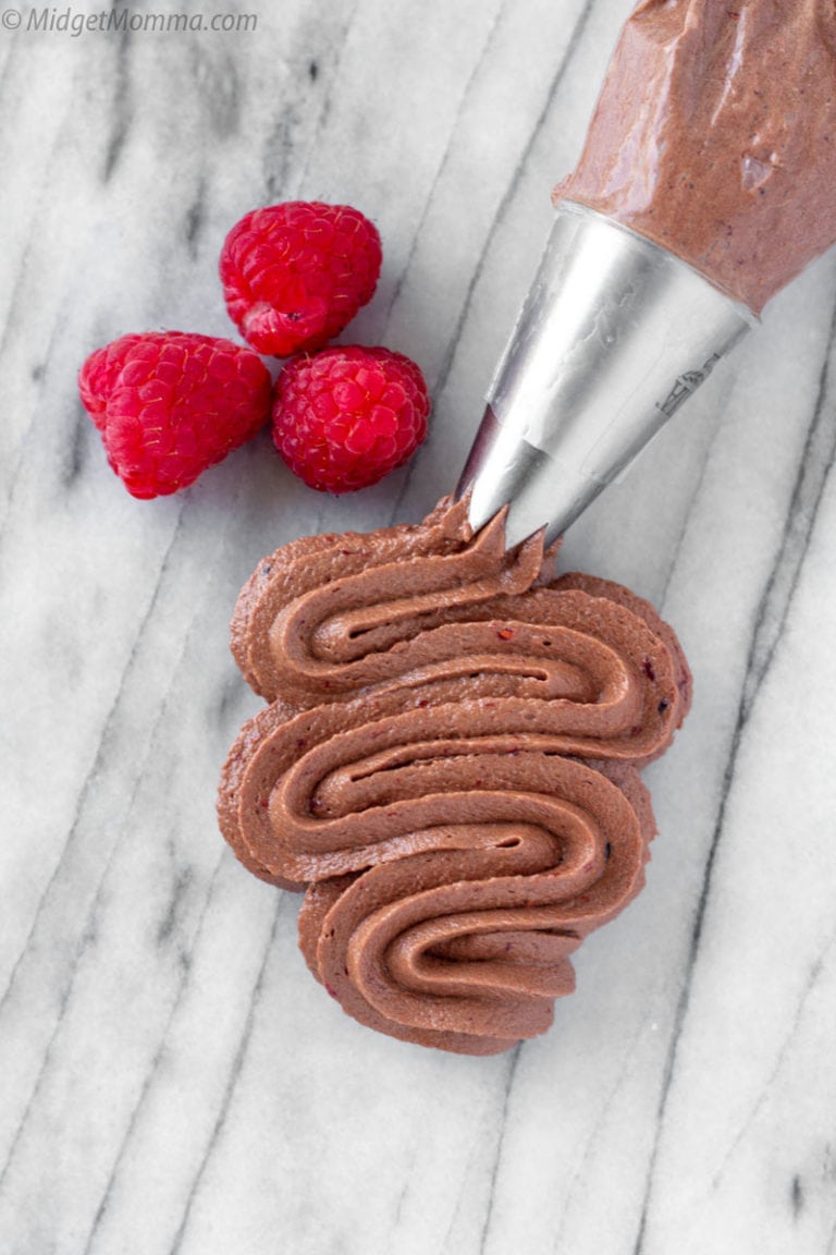 Chocolate Raspberry Buttercream Frosting • MidgetMomma