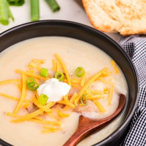 Mickey Mouse Trail Mix • MidgetMomma