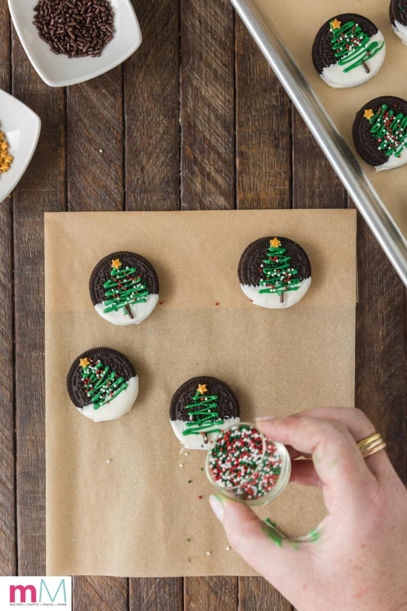 Christmas Tree Oreo Cookies Recipe (Christmas Oreos) • MidgetMomma