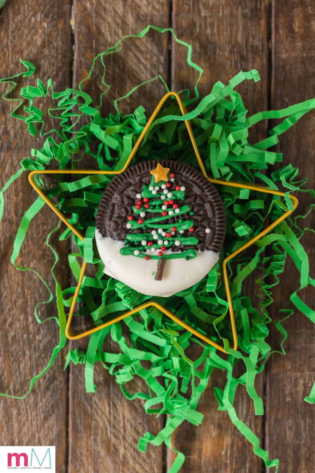 Christmas Tree Oreo Cookies Recipe (Christmas Oreos) • MidgetMomma