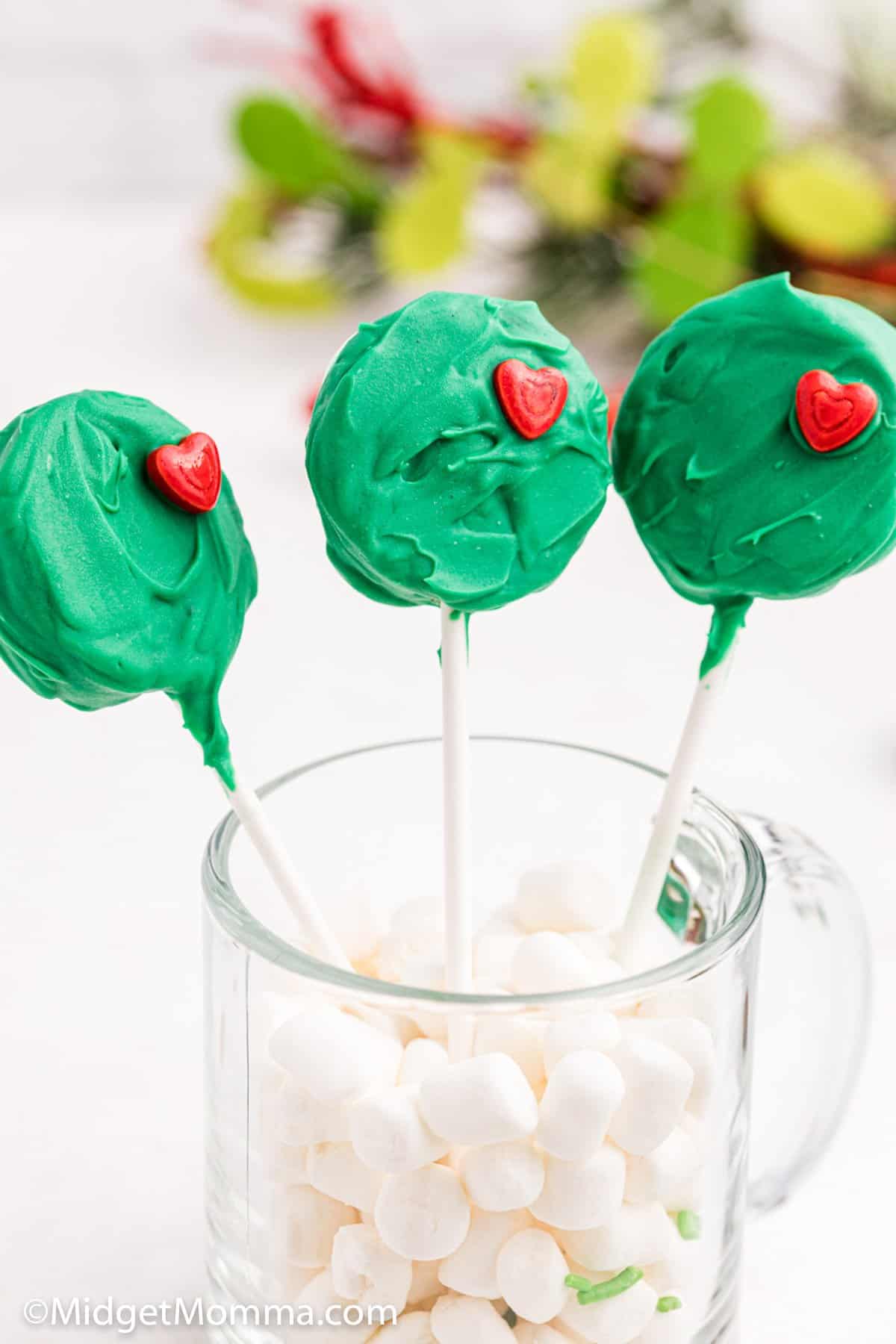 The Grinch Oreo Pops (Christmas Chocolate Covered Oreos)