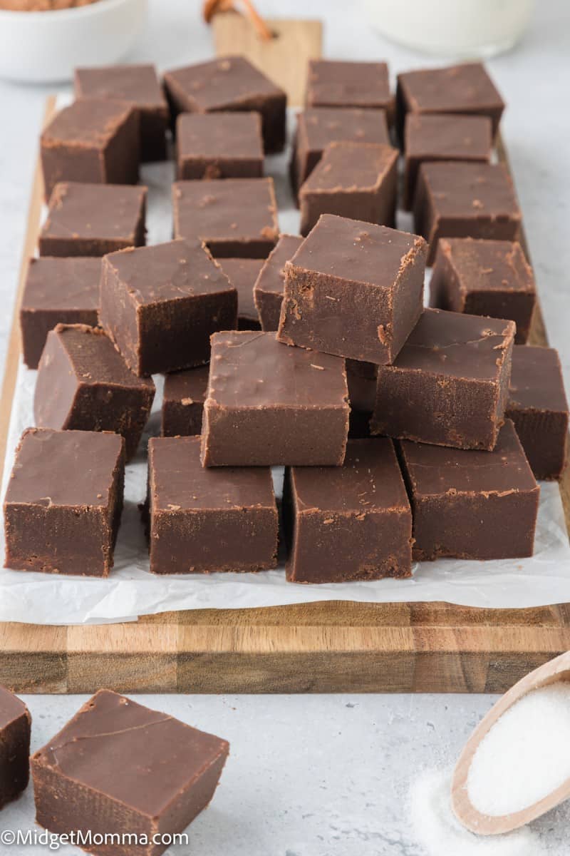 The BEST Old Fashioned Chocolate Fudge Recipe • MidgetMomma