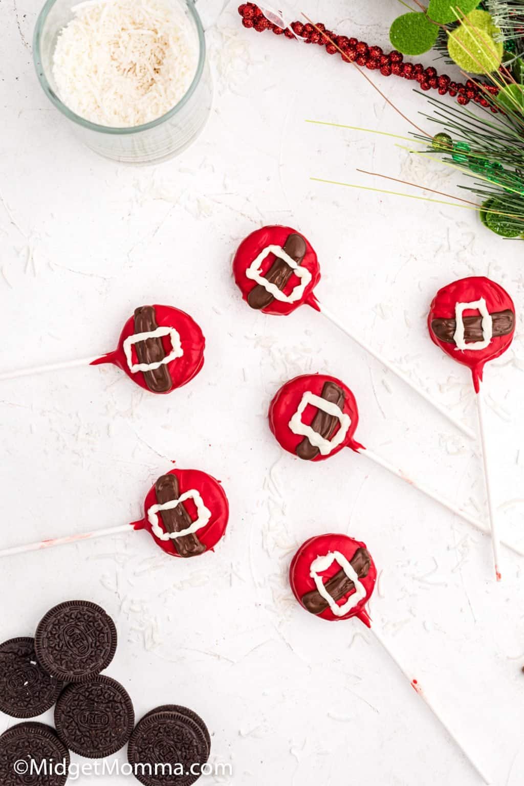 Santa Belly Christmas Oreo Pops • MidgetMomma