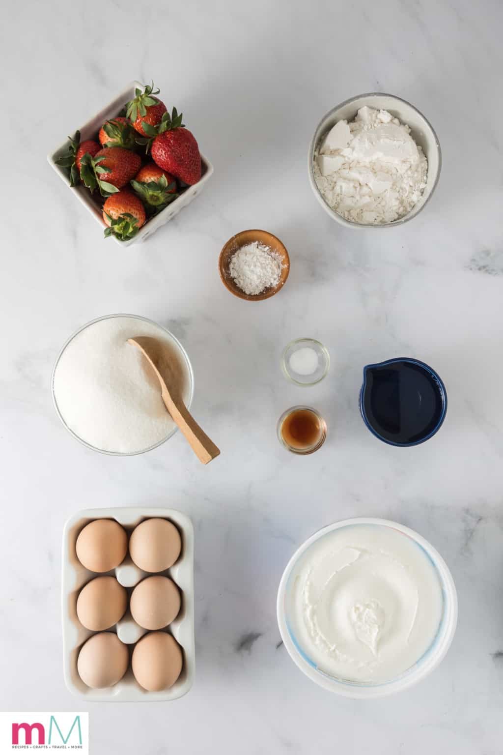 Light and Fluffy Angel Food Cupcakes Recipe • MidgetMomma