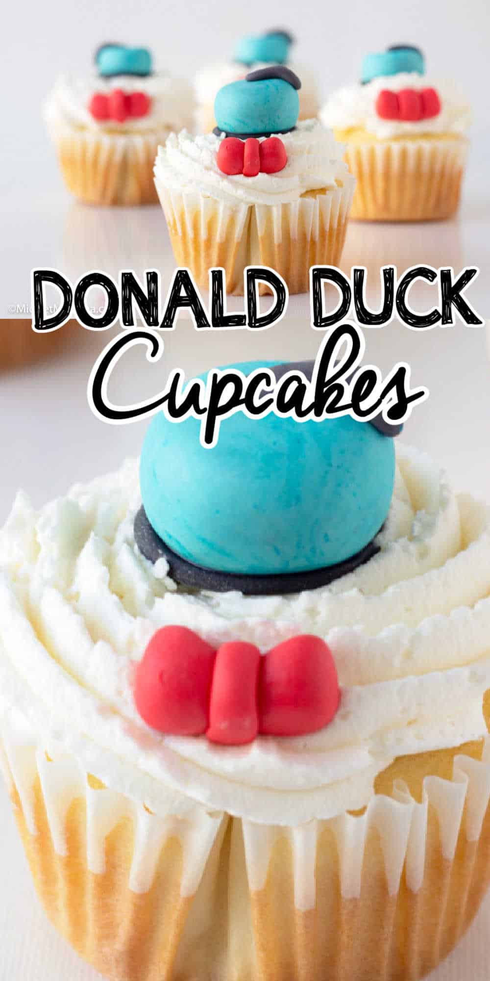 Donald Duck Cupcakes • MidgetMomma