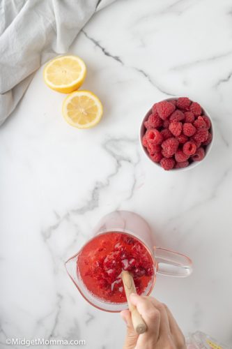 Homemade Raspberry Lemonade Recipe • MidgetMomma