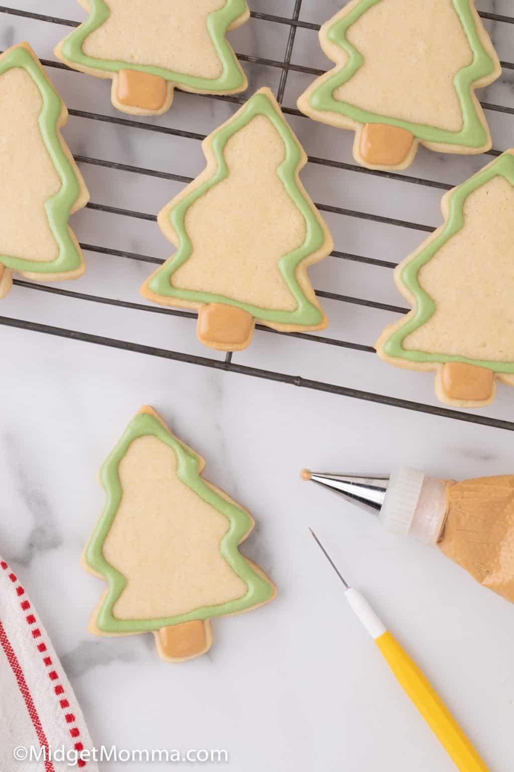 Christmas Tree Sugar Cookies • MidgetMomma