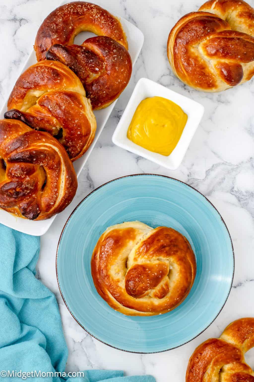 Homemade Soft Pretzels Recipe • MidgetMomma