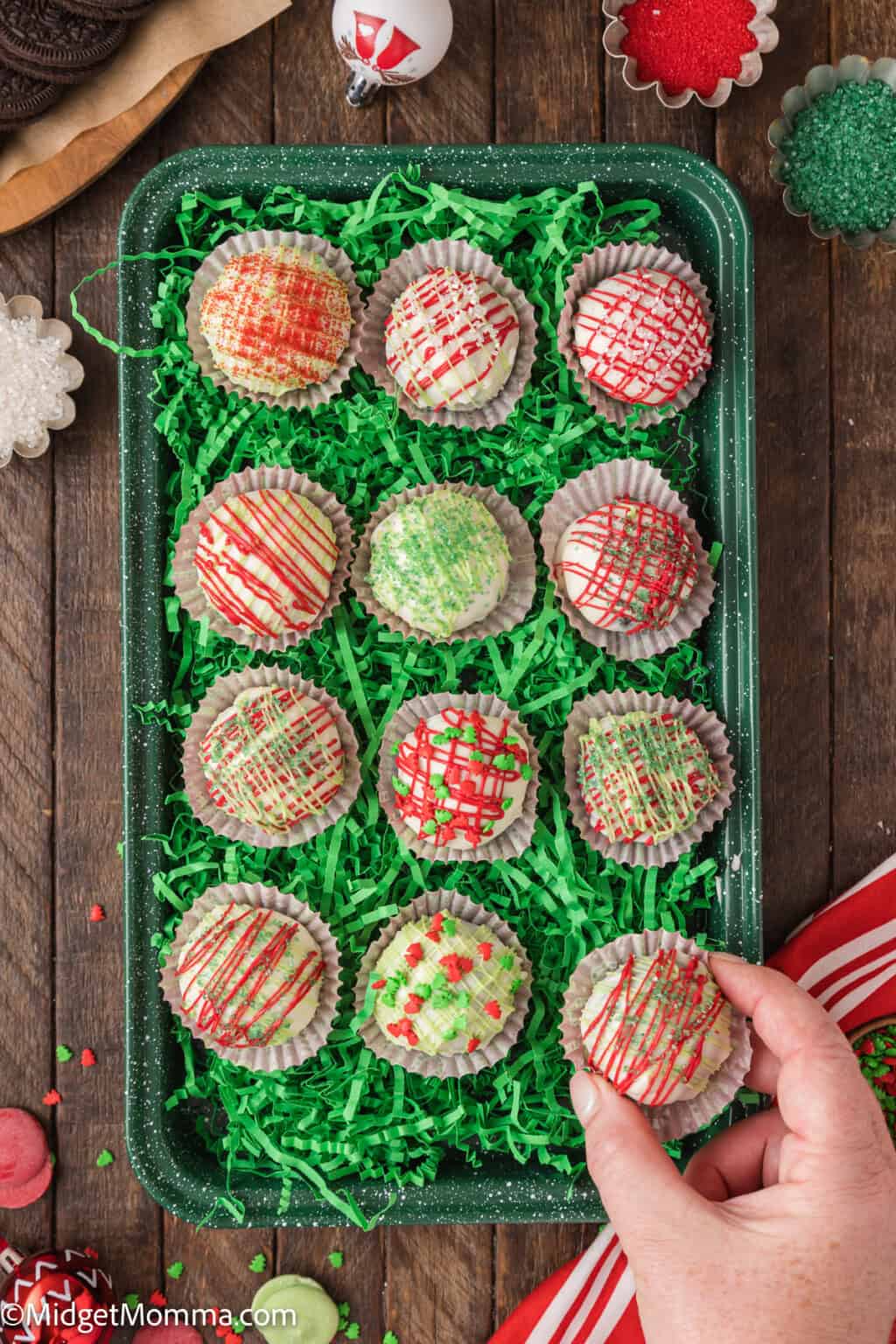 Christmas Oreo Balls Recipe • MidgetMomma