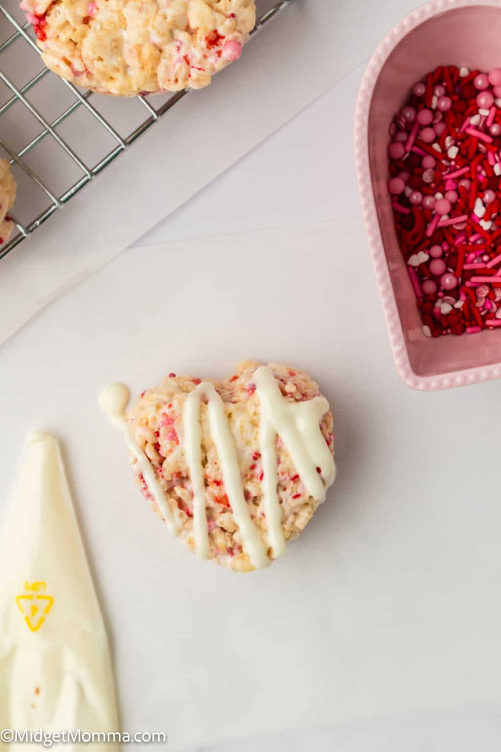 Heart Shaped Rice Krispie Treats • MidgetMomma